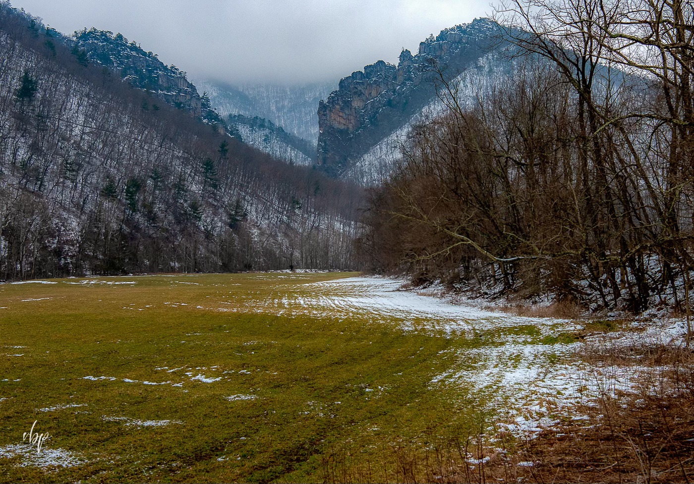 Towering Champe Rocks named for would-be captor of Benedict Arnold ...